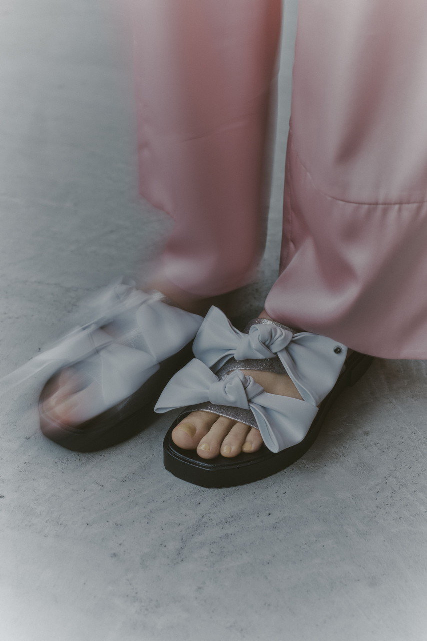 TEMPERATE(テンパレイト)｜PAMERA ダブルリボンサンダル(レイン対応)/シルバー の通販｜ELLESHOP・(エル・ショップ)